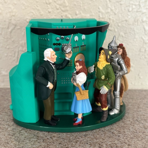 Holiday | The Man Behind The Curtain The Wizard Of Oz | Poshmark